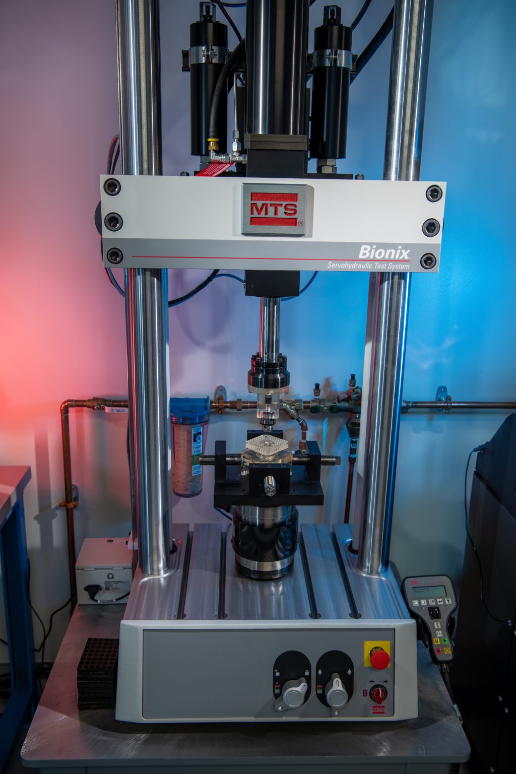 MTS Bionix System – Orthopedic Research Laboratory